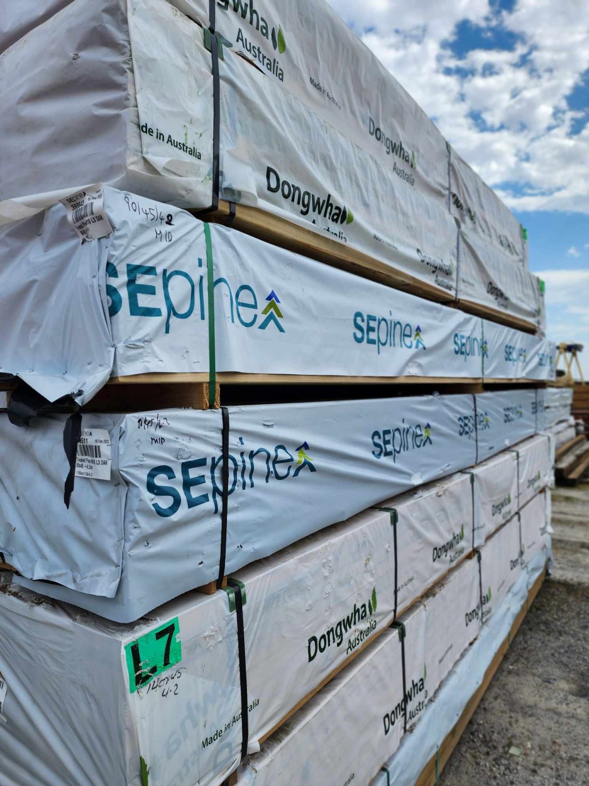 90mm x 35mm MGP10 Framing Pine